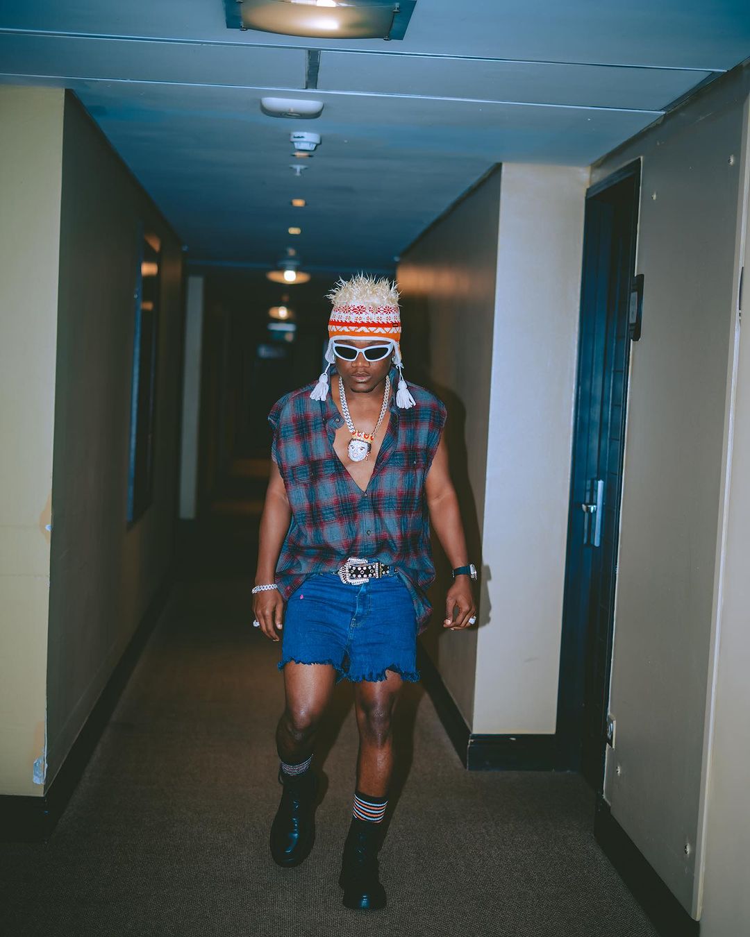 Picha za Mbosso - Mhariri