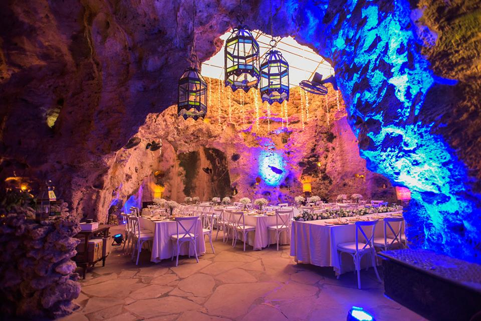 Ali Barbour’s Cave Photos – Mhariri